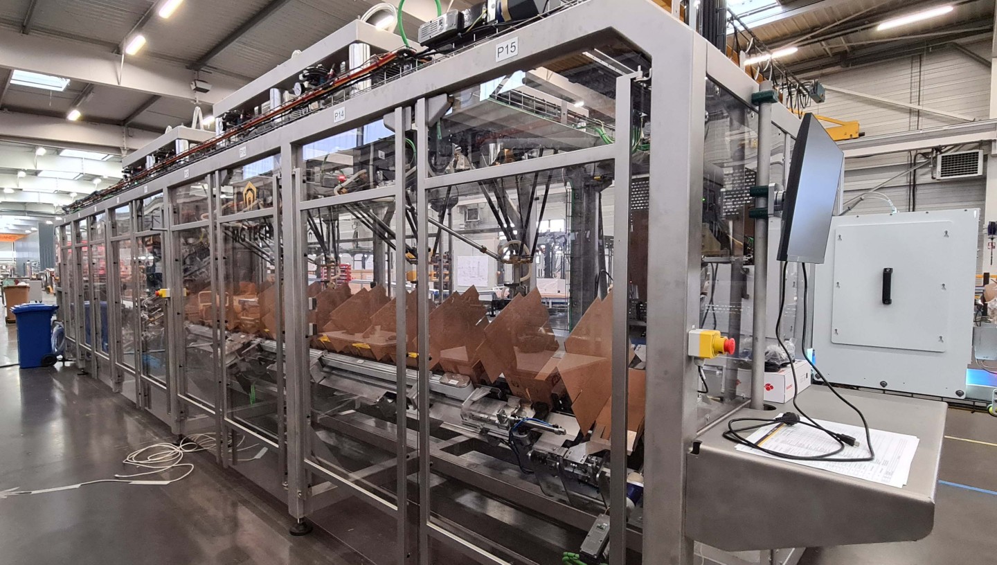 Wrap case packing of Doypack bags | Case study | MG Tech